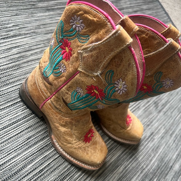Macie Bean | Shoes | Macie Bean Girl Size 1 All Leather Boots No ...